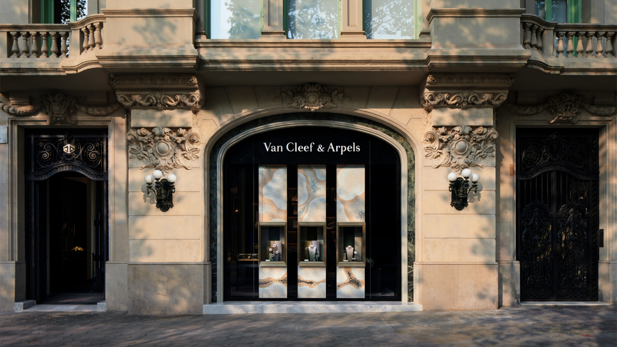 Van Cleef & Arpels abre su primera boutique en Barcelona