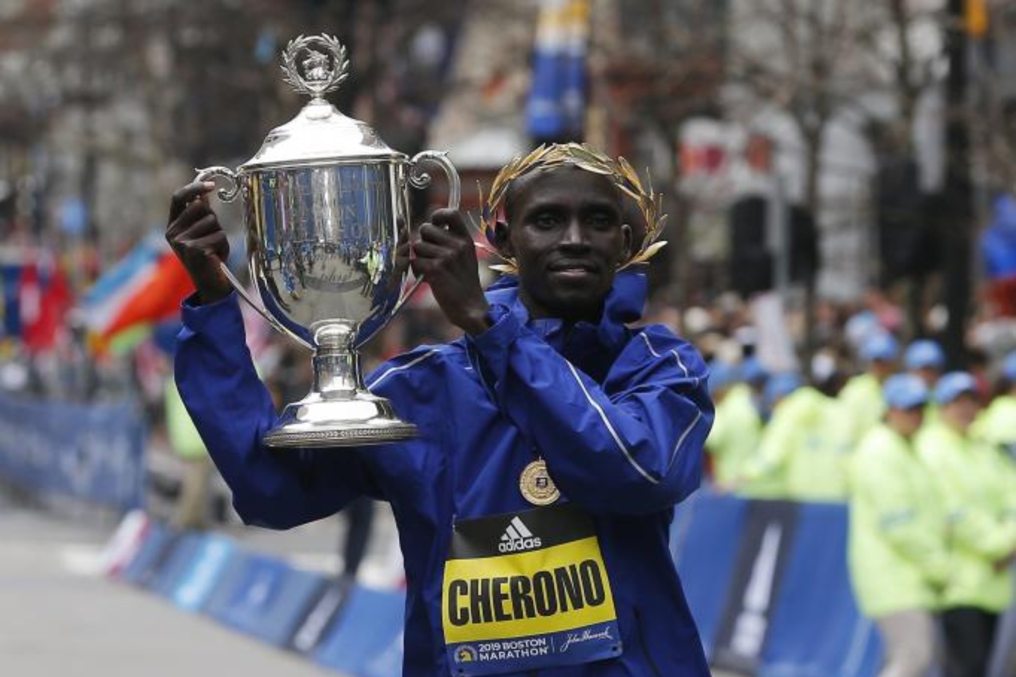 El keniata Cherono, suspendido siete años por un positivo y manipulación