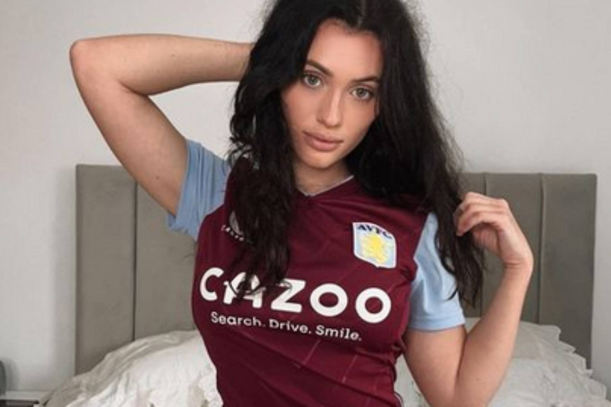 La promesa X de una modelo al Aston Villa de Unai Emery si gana la ...