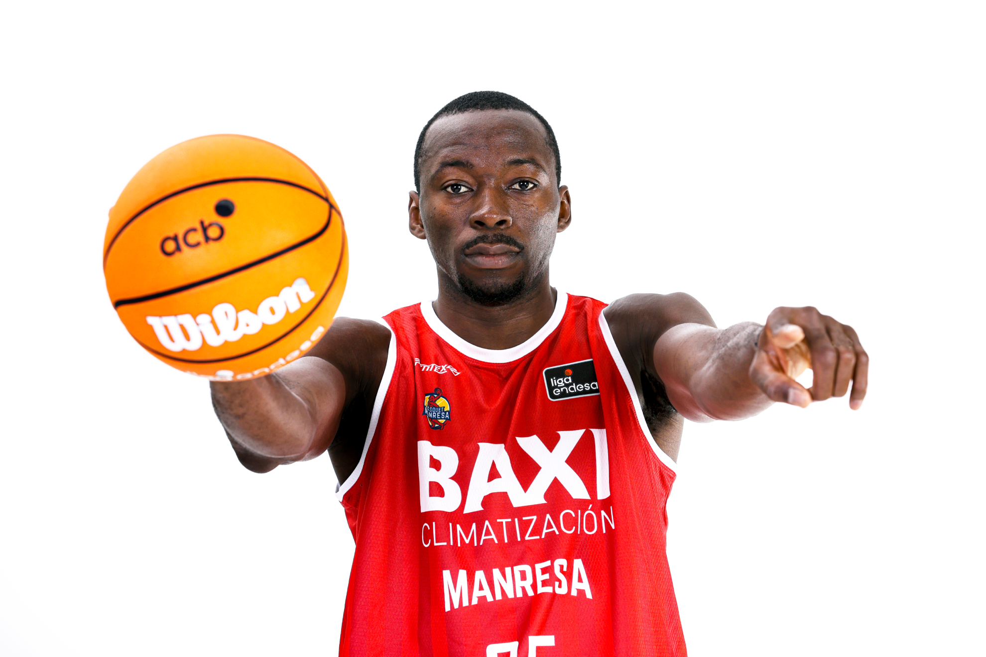 El Valencia Basket refuerza su juego interior con Amida Brimah