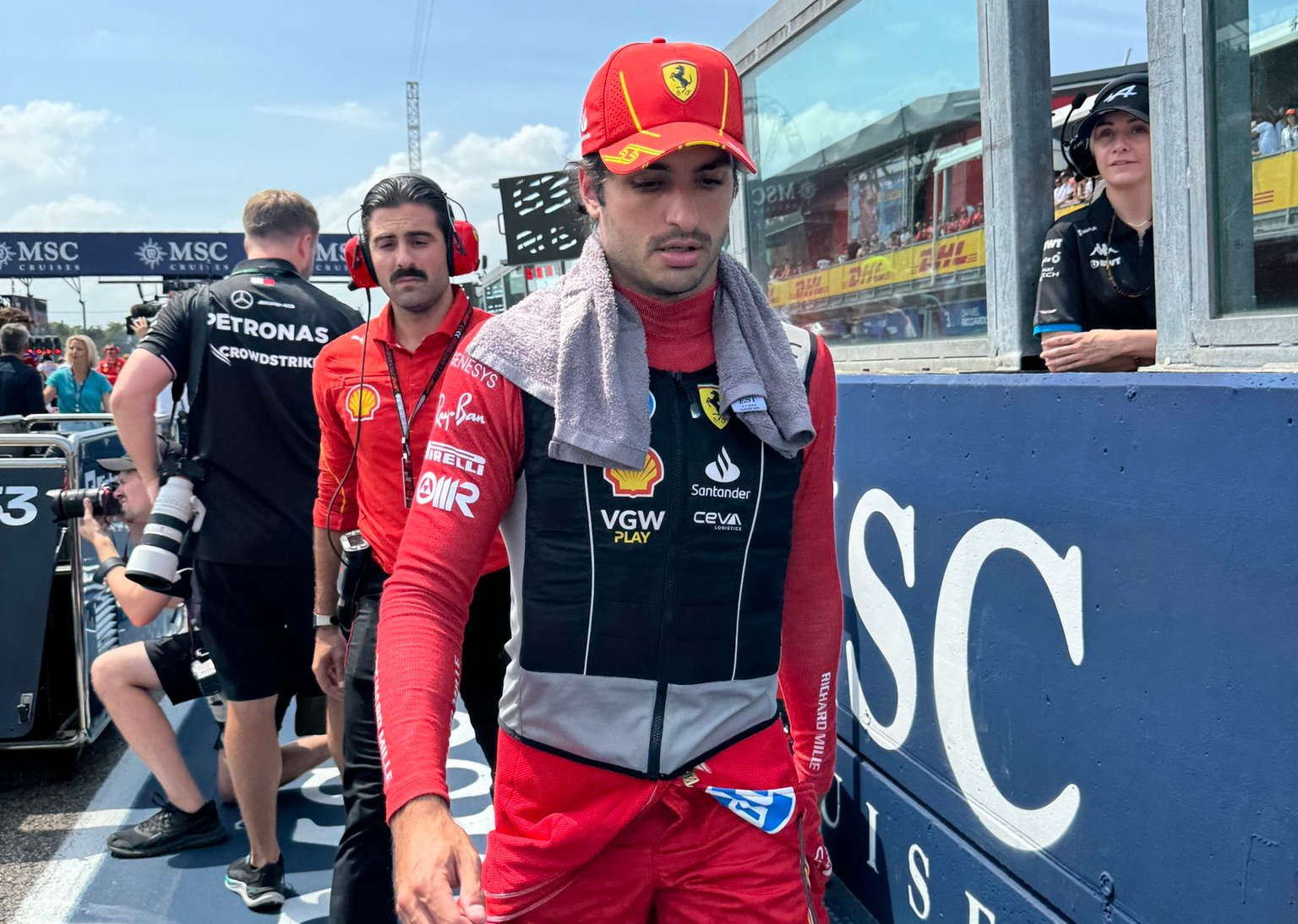 Sainz: "Faltó algo de equilibrio, aero, motor y no hubo ritmo"