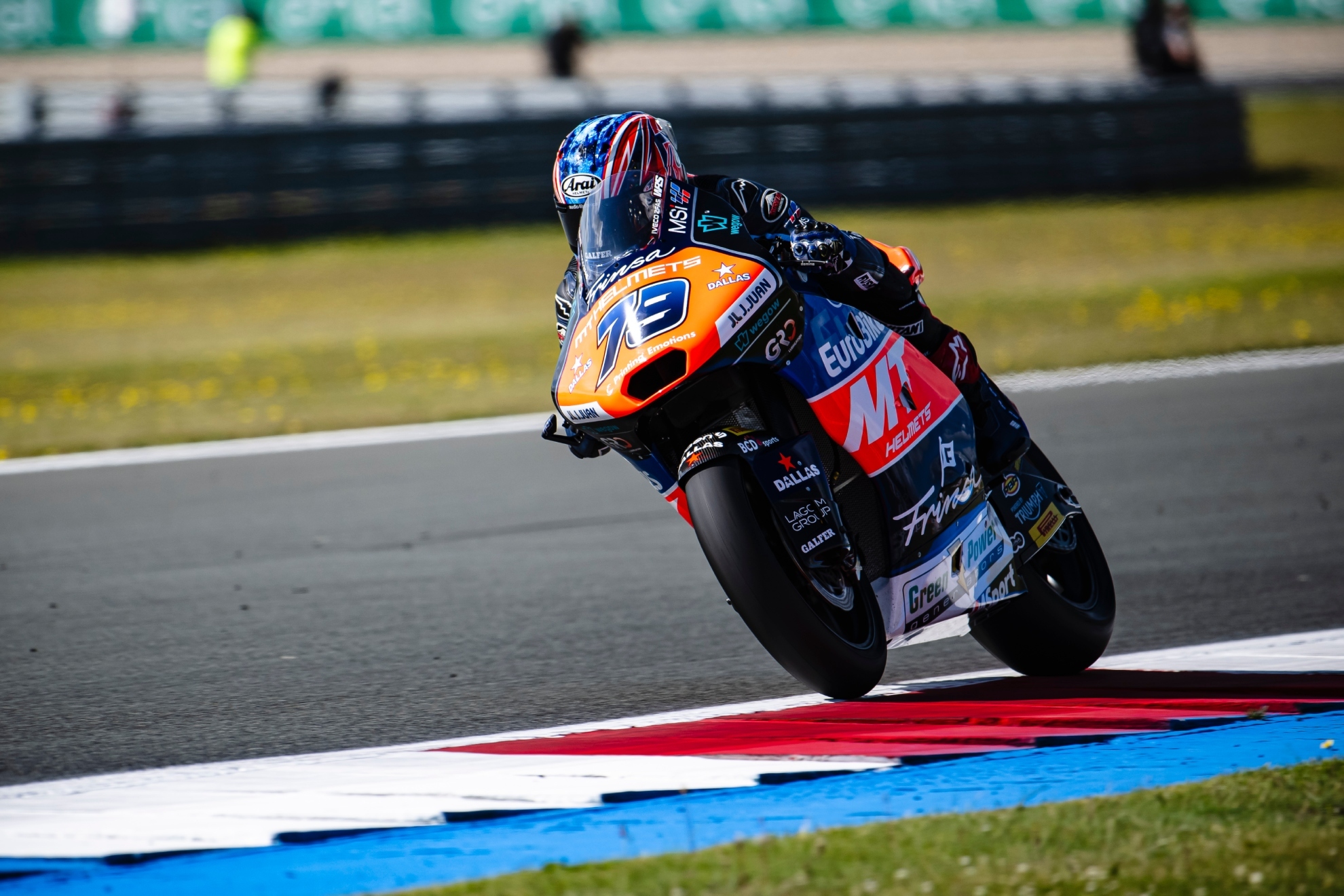 Ogura puede con Aldeguer y García Dols en Moto2