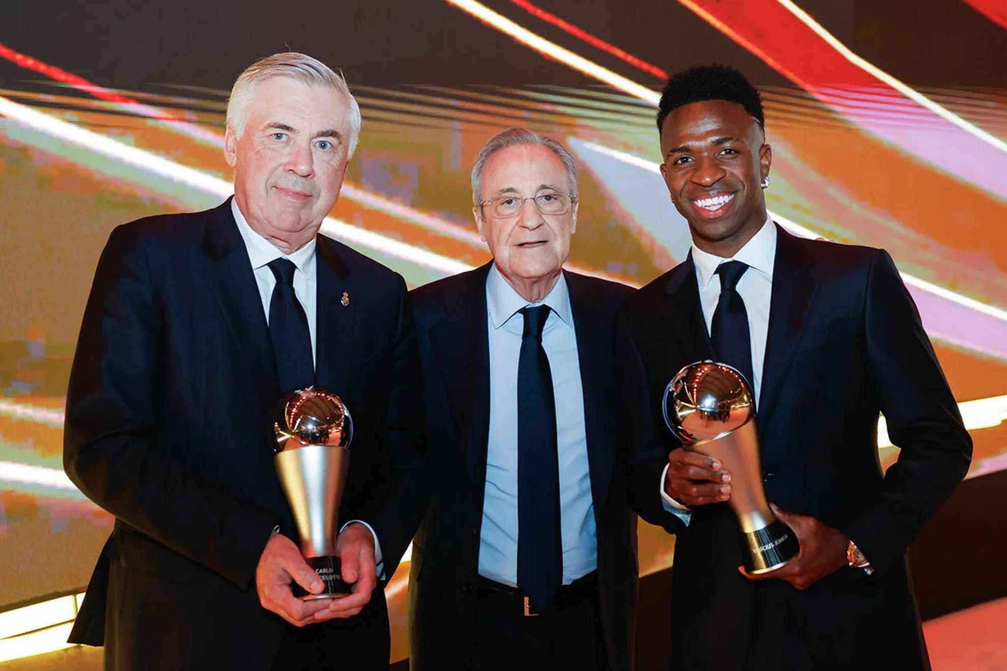 "Hay una connivencia clarísima entre Ancelotti y el Real Madrid: se lleva a Raphinha y a ninguno ...