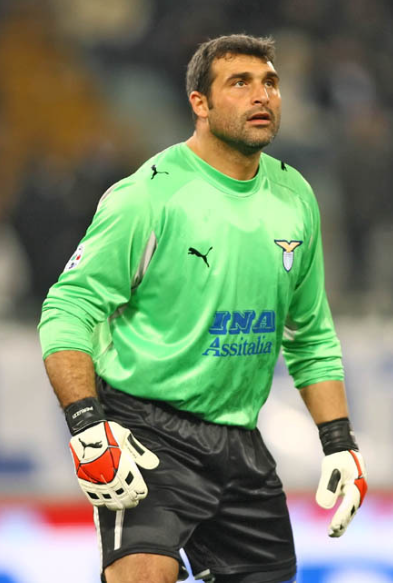 La nueva vida en el bosque de Peruzzi, el portero al que se limpió ...