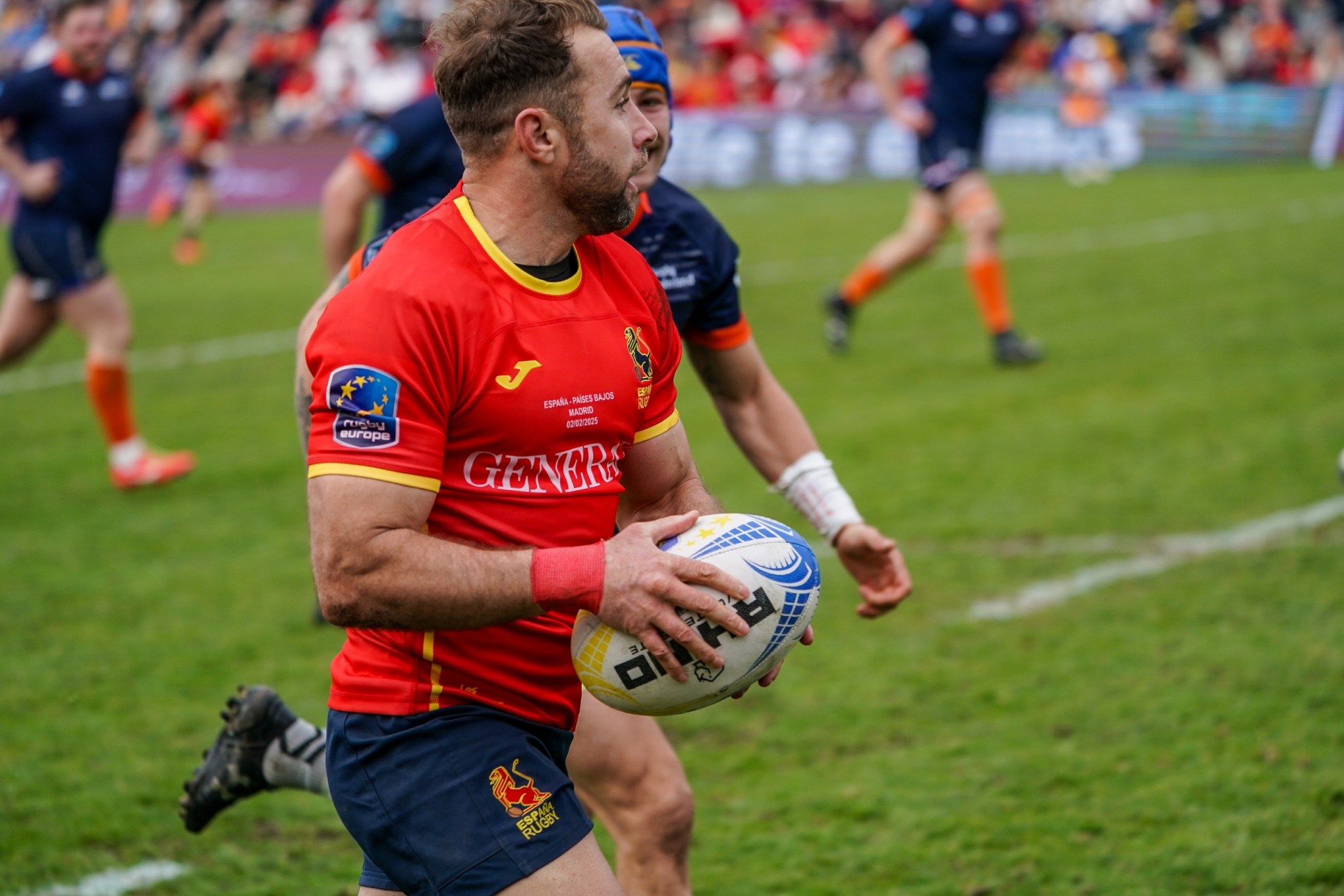 John-Wessel Bell anuncia su retirada de la selección española