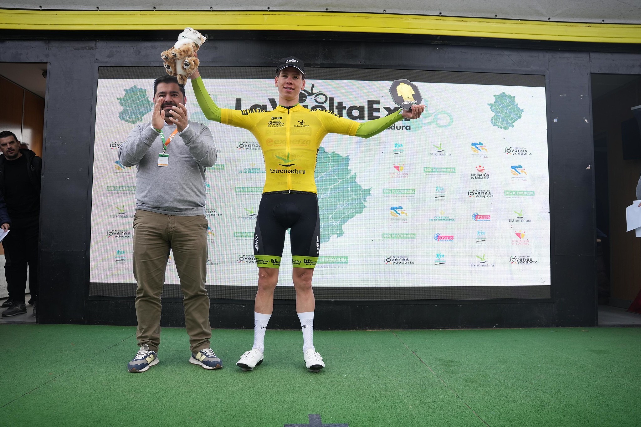 Jules Chatelon se impone en un gran mano a mano a Ferre Geeraerts, el ...