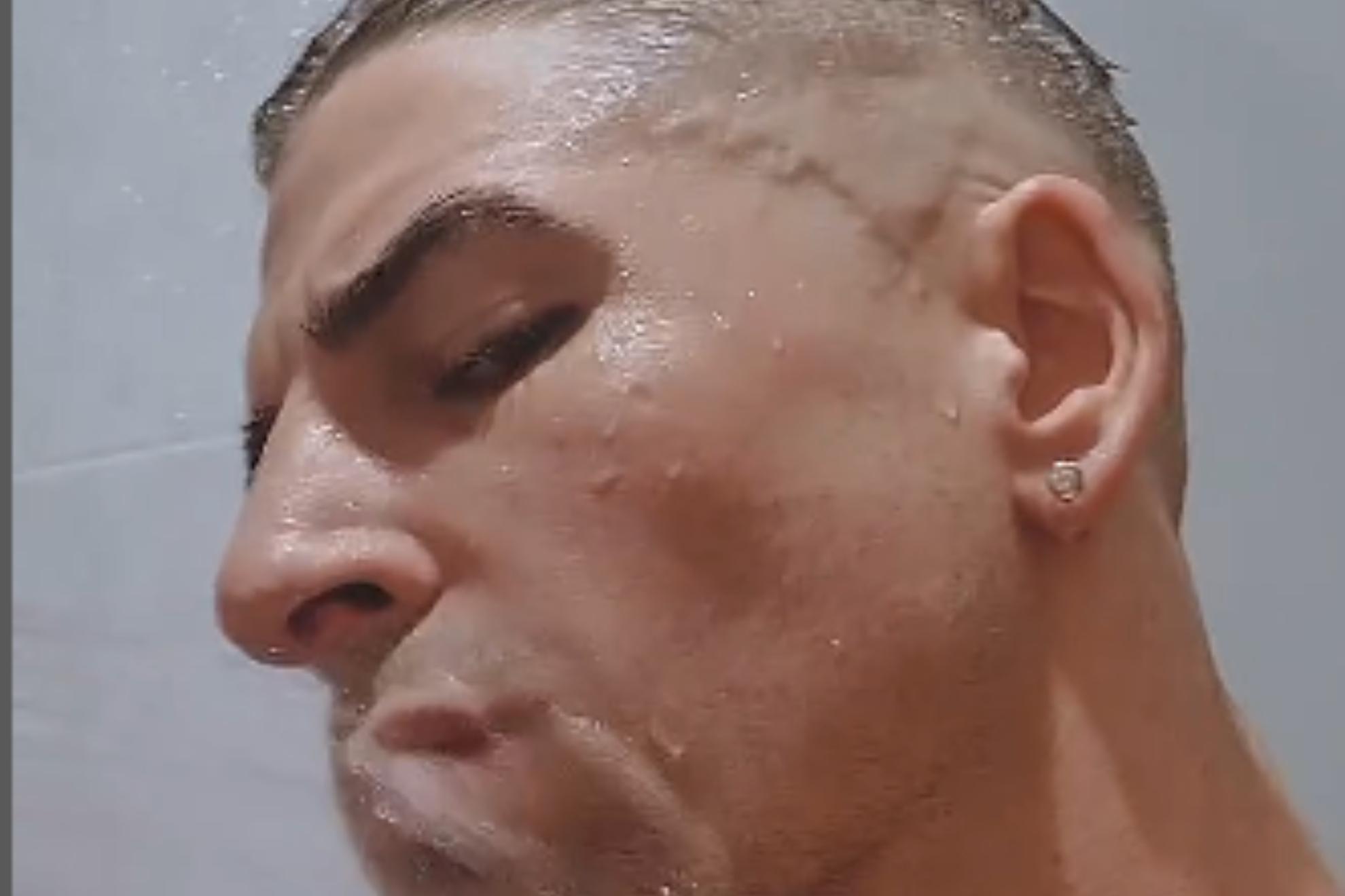 José Labrador, de 'Gandía Shore', reaparece desde la cama de un ...