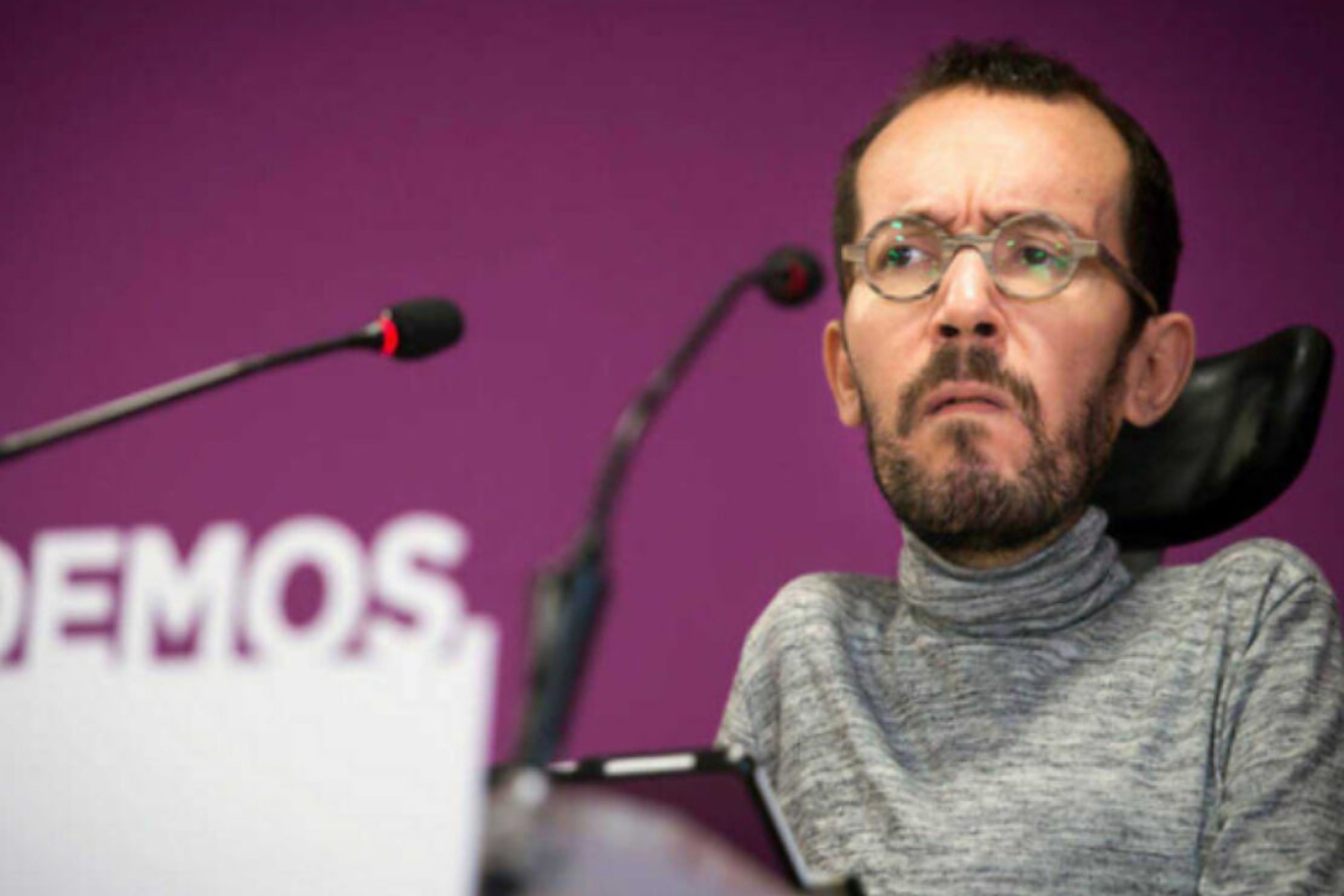 Pablo Echenique debuta en TikTok imitando a Leo Messi y su 'Qué miras ...