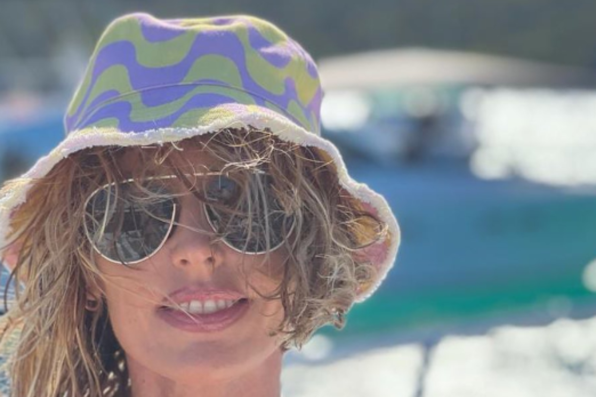 Emma García derrite las redes con su posado veraniego a la espera de ...