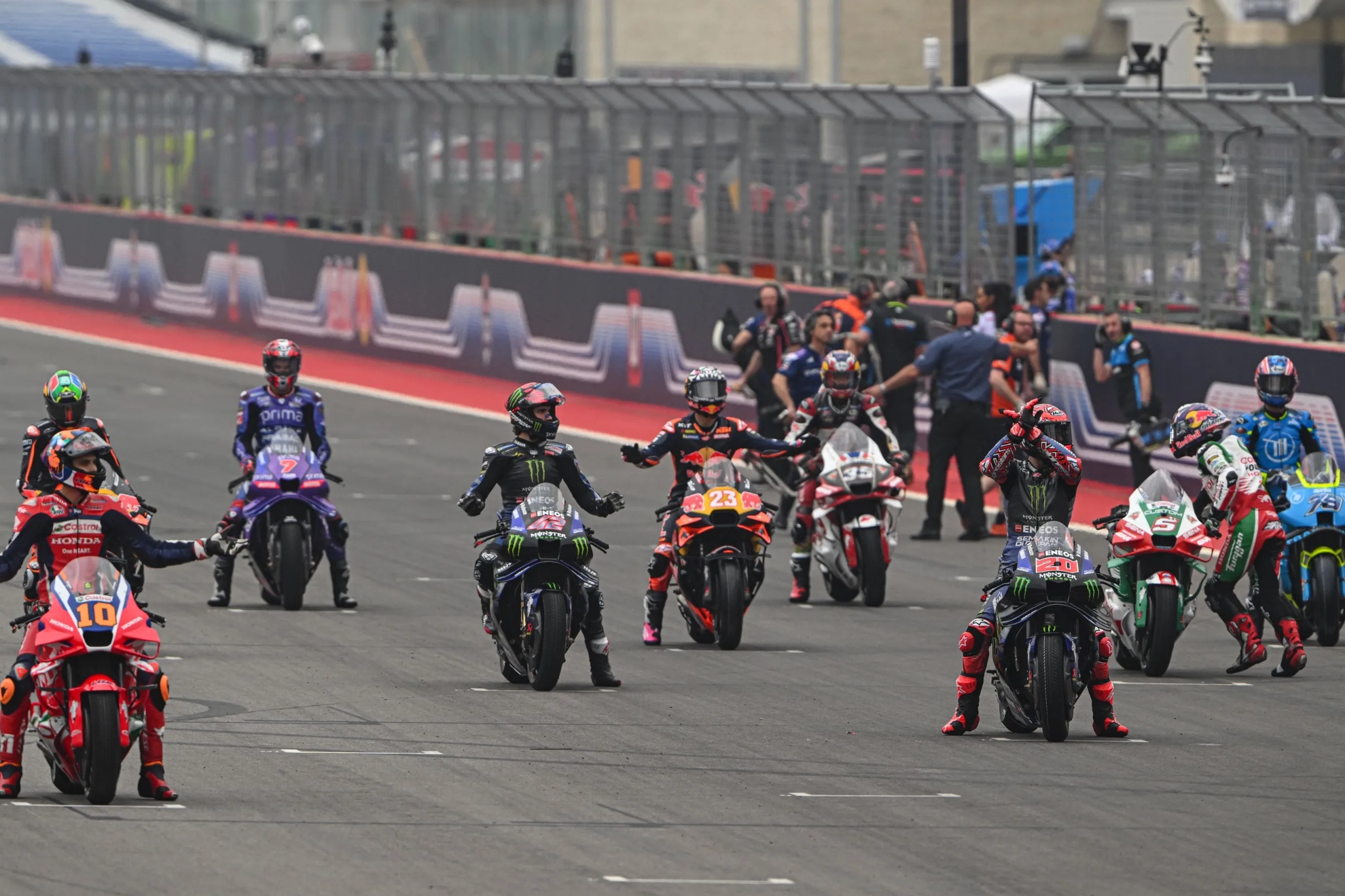 Las quejas de los que se quedaron en parrilla tras la pillería de Marc ...