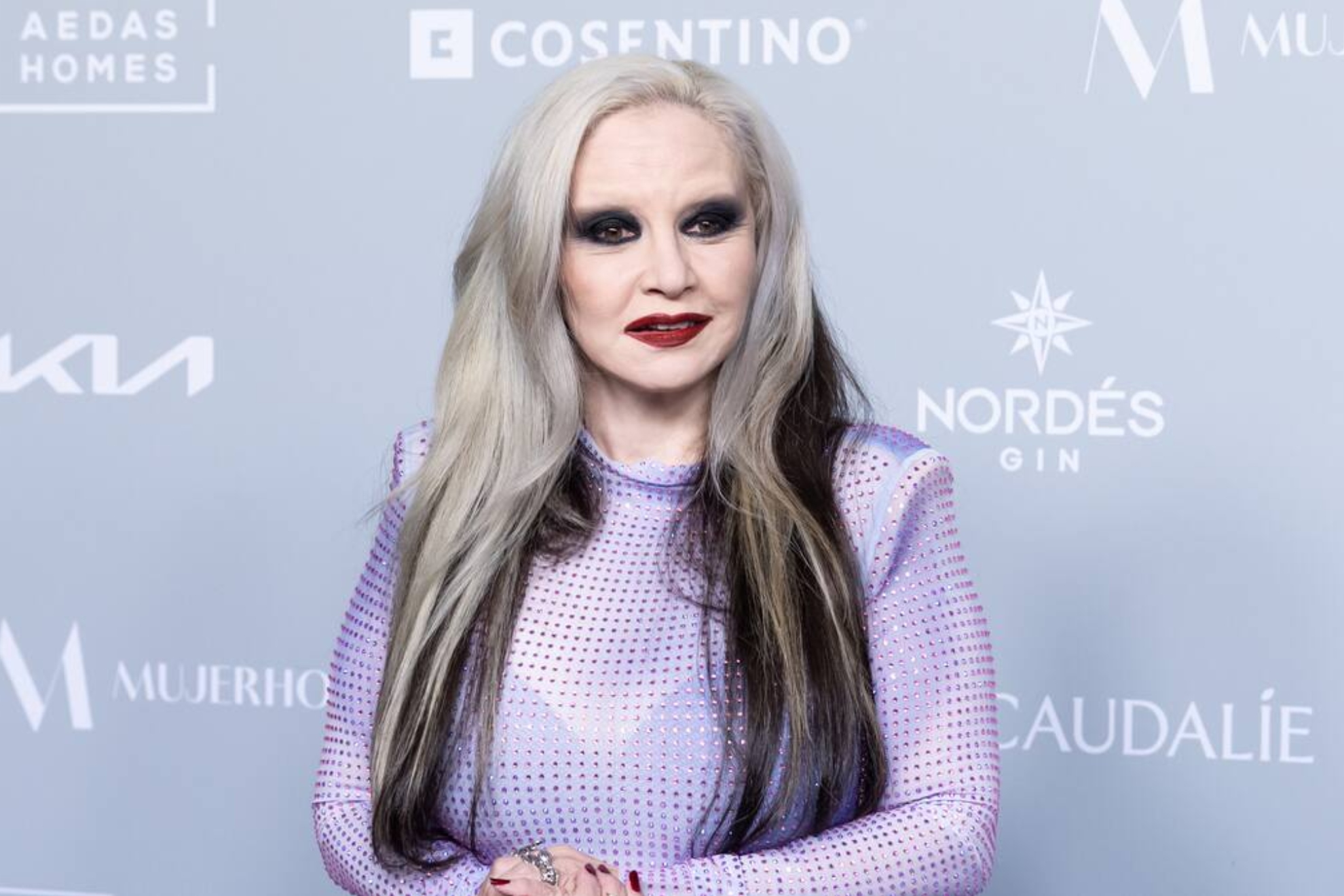 Alaska prescinde de su parche en el ojo cuatro meses después: “Cuando ...