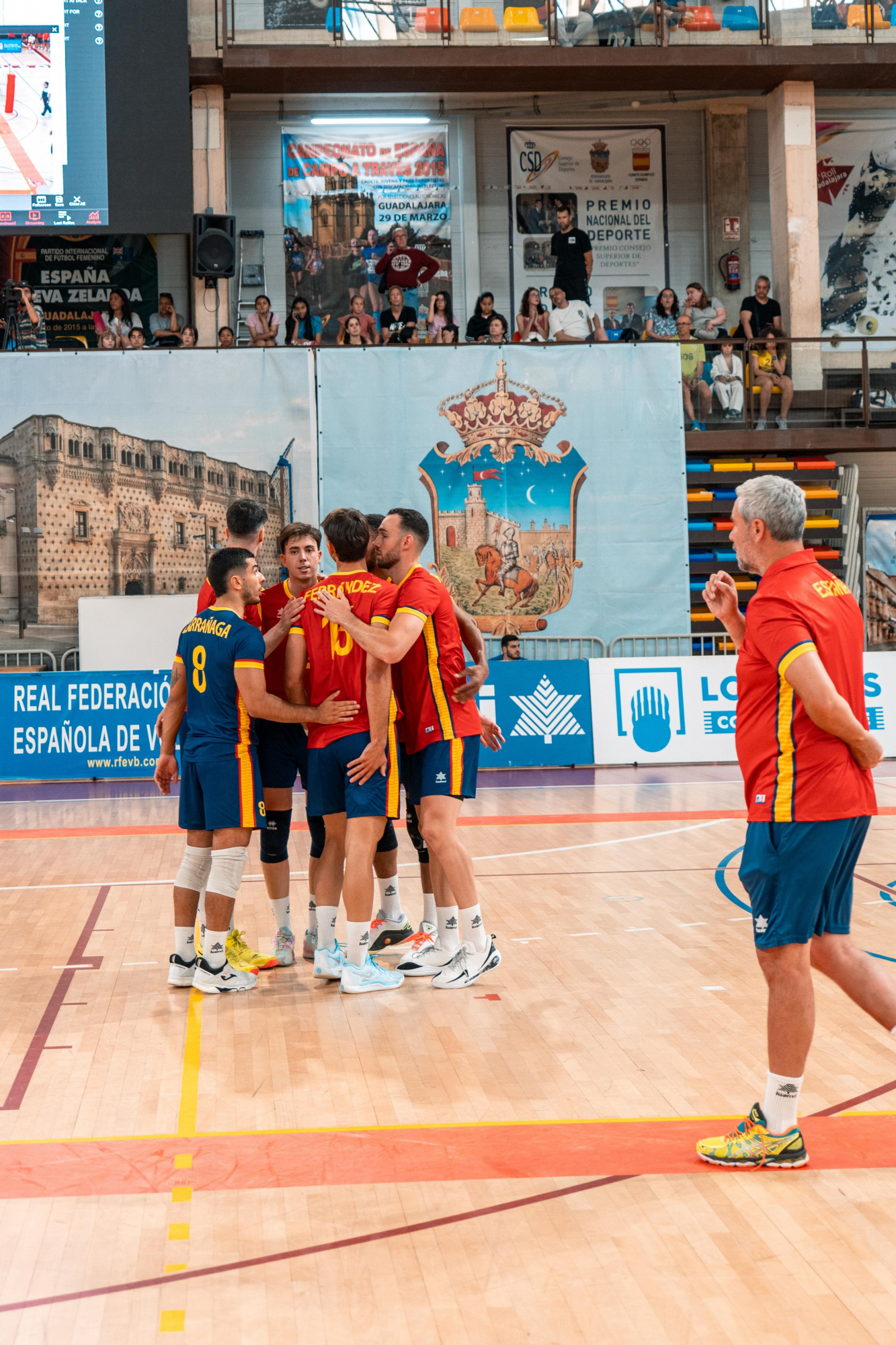Hubert Henno, el guía del voleibol español que apoyará a su Francia en ...