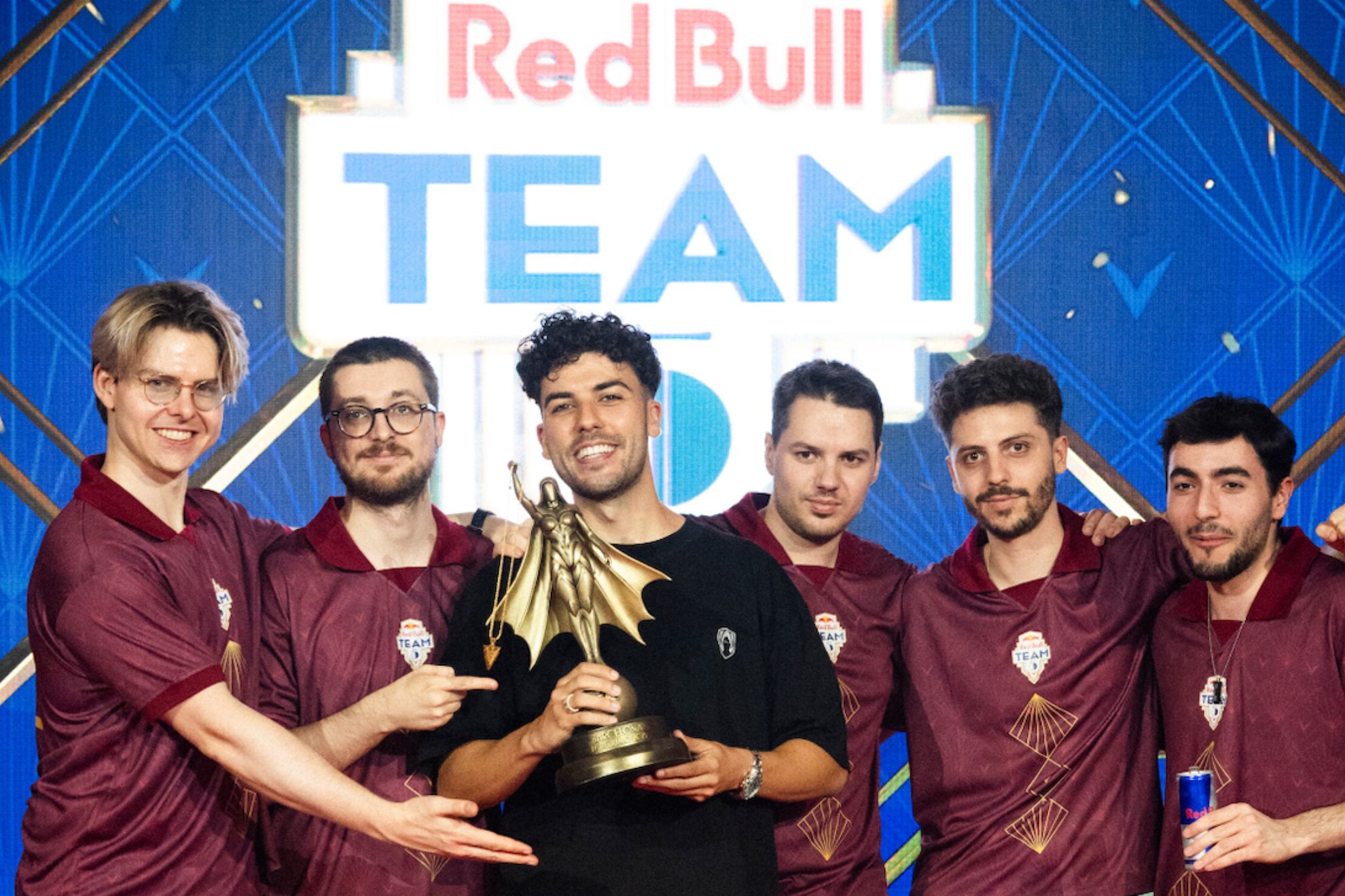 Red Bull Team 5 corona al equipo Werlyb Velvet en la final más elegante ...