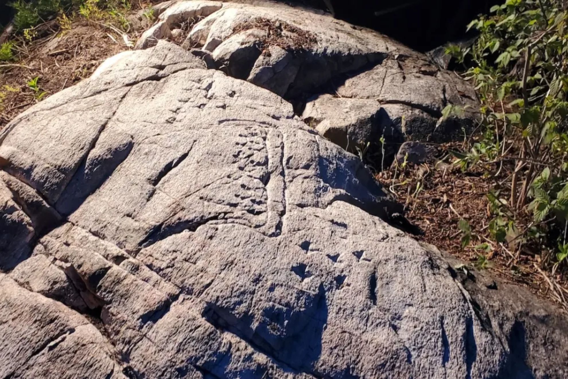 Los arqueólogos no saben descifrarlas: encuentran unas misteriosas ...
