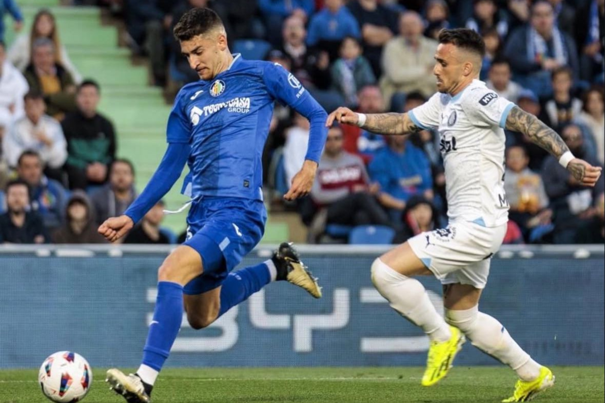 Yellu activa el mercado: Alavés, Parma y Hamburgo, en la pelea