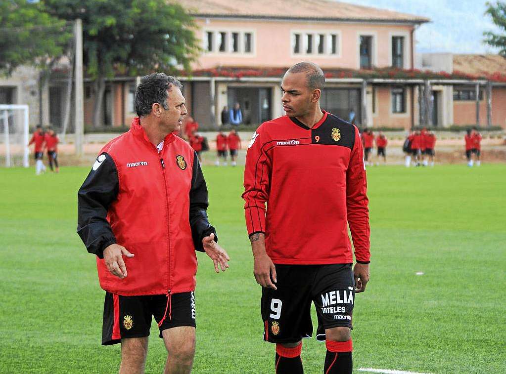 Los 5 fiascos históricos del Mallorca: del fax fallido a los fichajes ...