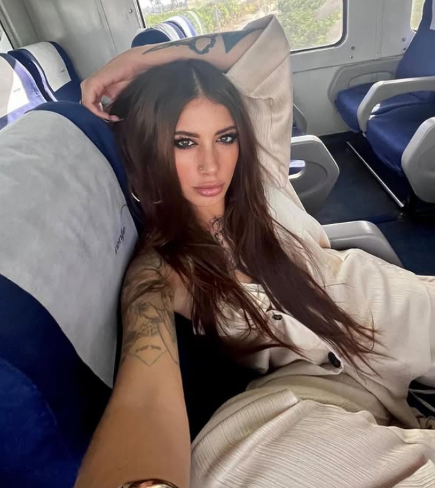 María Cristina Bernabé, la influencer viral por llevar tatuado el ...