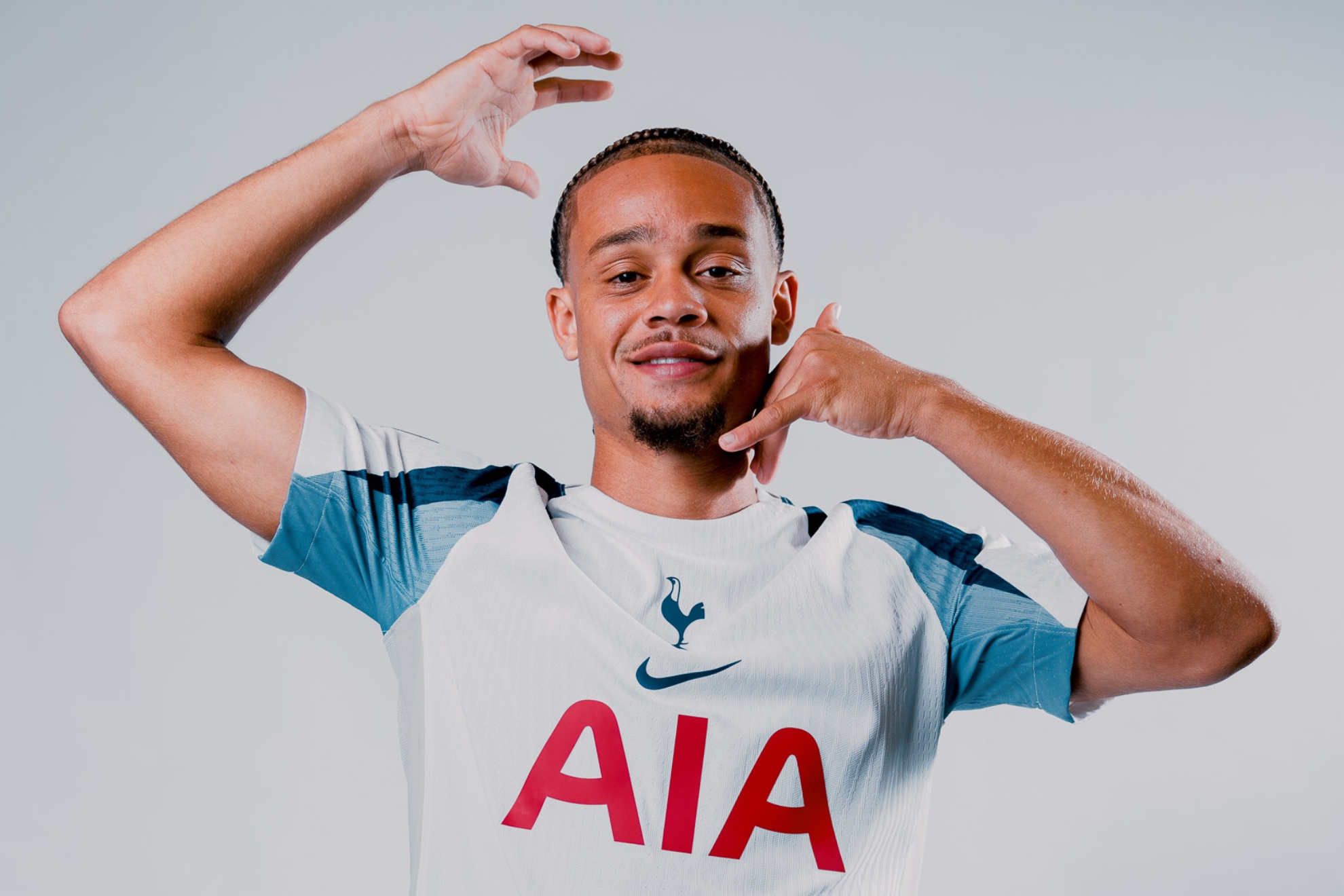 El Tottenham ficha a Xavi Simons por 60 millones